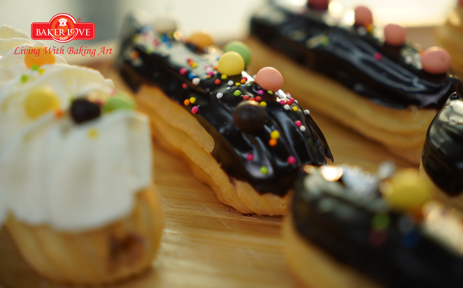 KHOÁ HỌC HƯỚNG DẪN LÀM BÁNH ECLAIRS (SU QUE) – BakerLove.vn